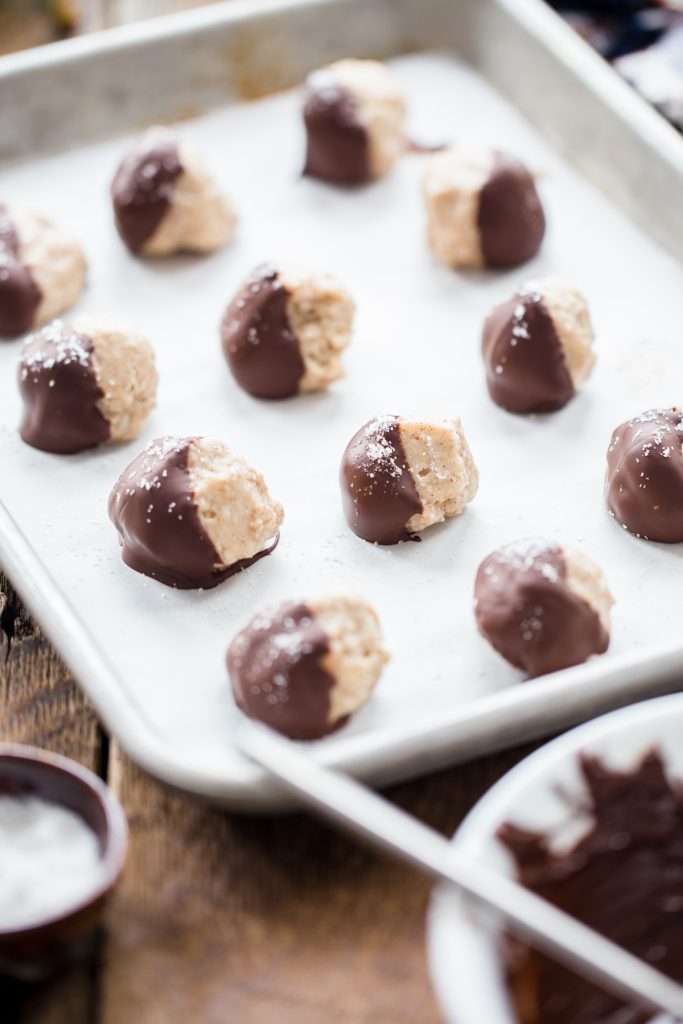 Chocolate-Dipped Chai Spiced Raw Macaroons | Hello Veggie